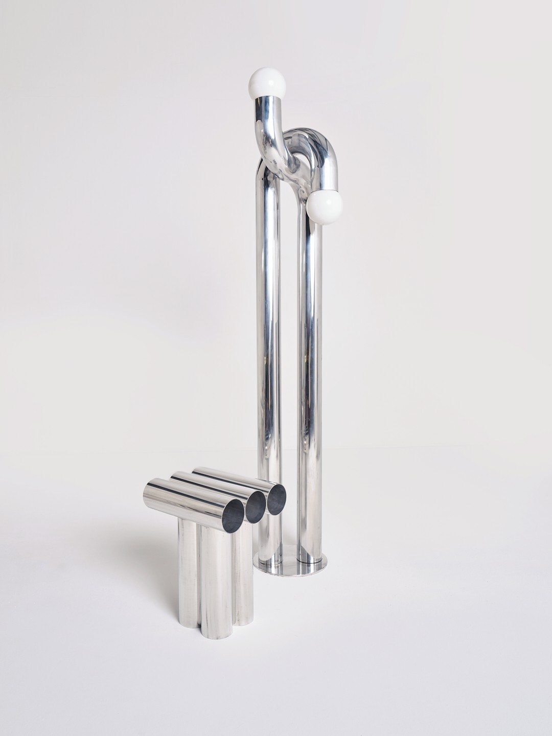 Lampadaire Modulation Poli Axel CHAY en aluminium